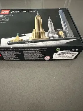 Lego | Toys | Lego Architecture New York City 228 Complete Retired Set ...